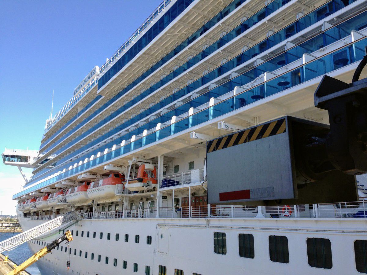 Tour of the Crown Princess - Roadtrips & Rollercoasters