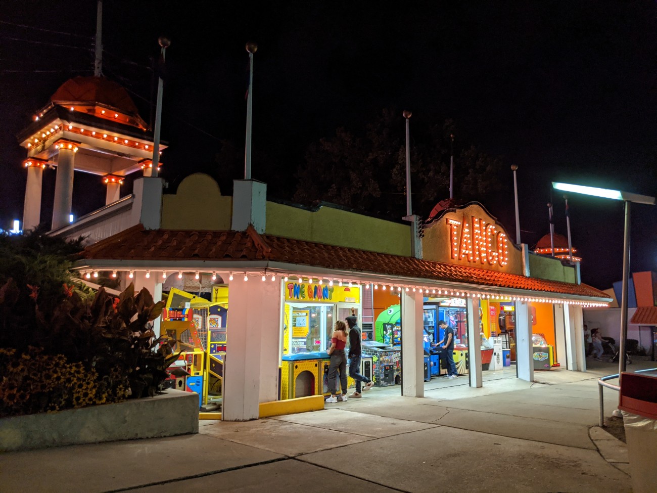 Lakeside Amusement Park - Roadtrips & Rollercoasters