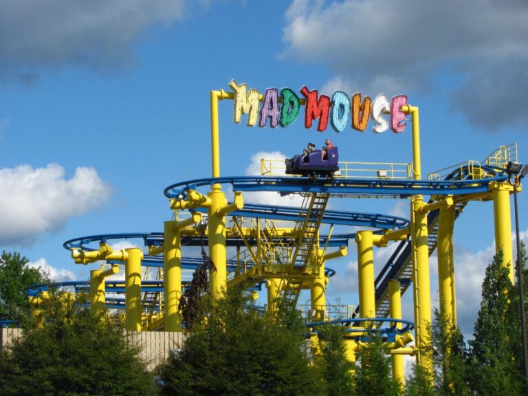Roller Coasters in Michigan - Roadtrips & Rollercoasters