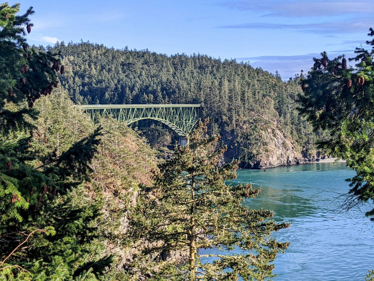 Deception Pass State Park - Roadtrips & Rollercoasters