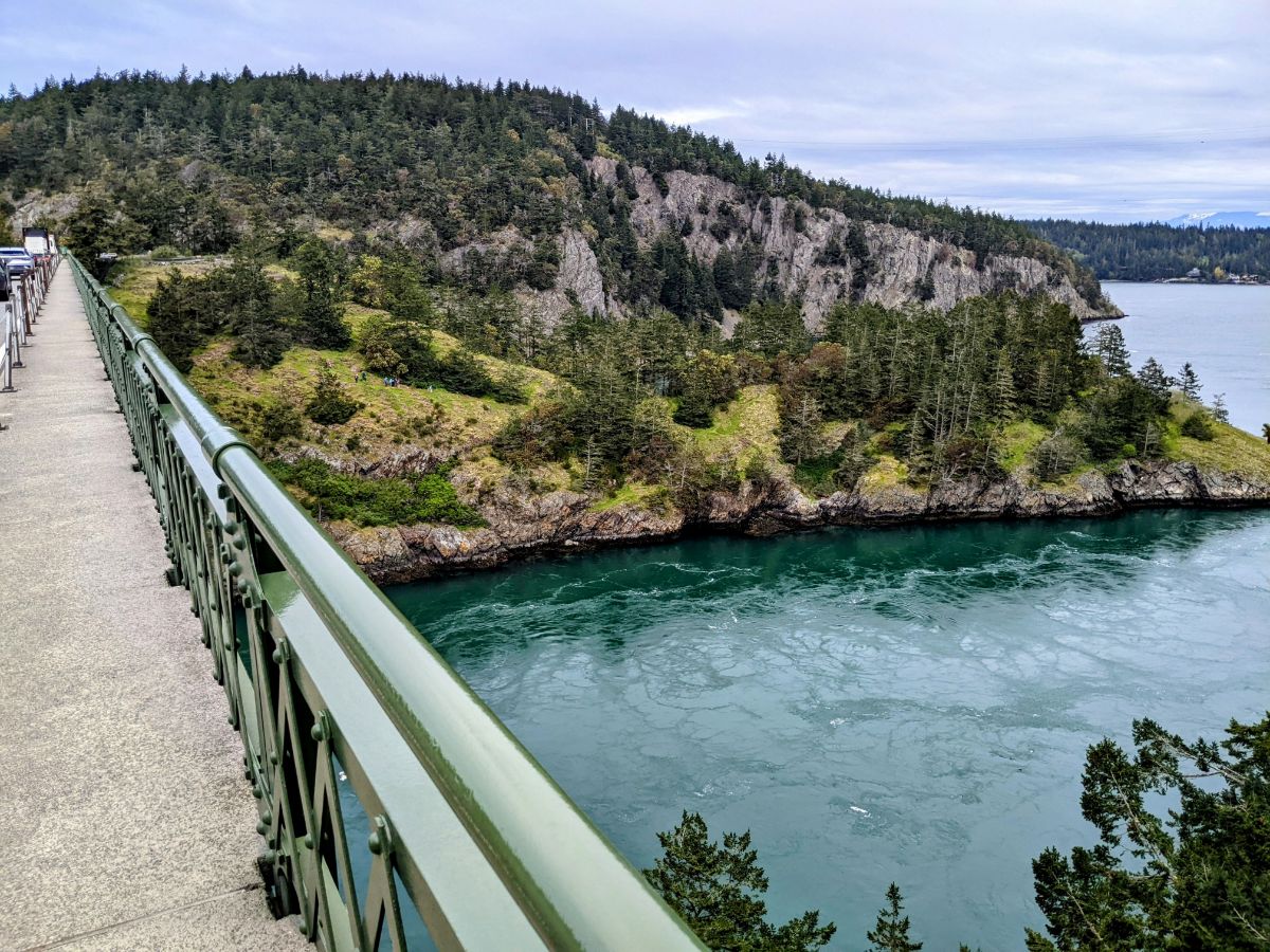 Deception Pass State Park - Roadtrips & Rollercoasters