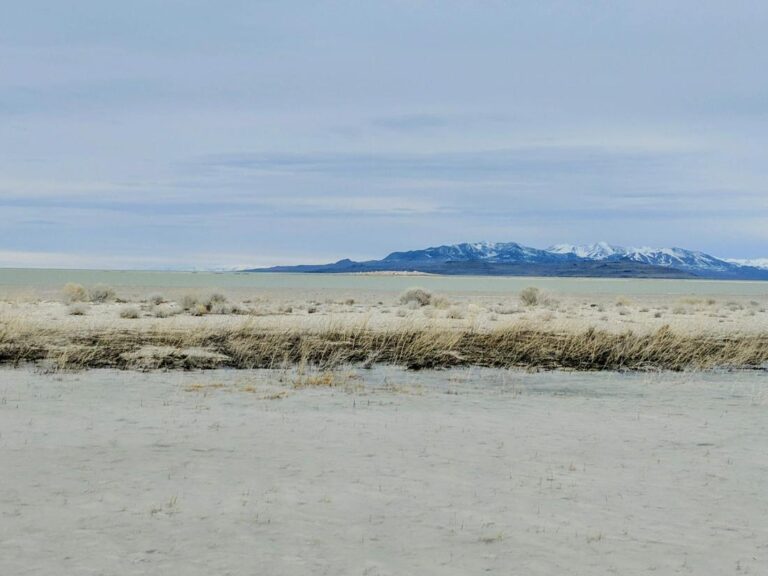 Three Ways to See Utah's Great Salt Lake - Roadtrips & Rollercoasters